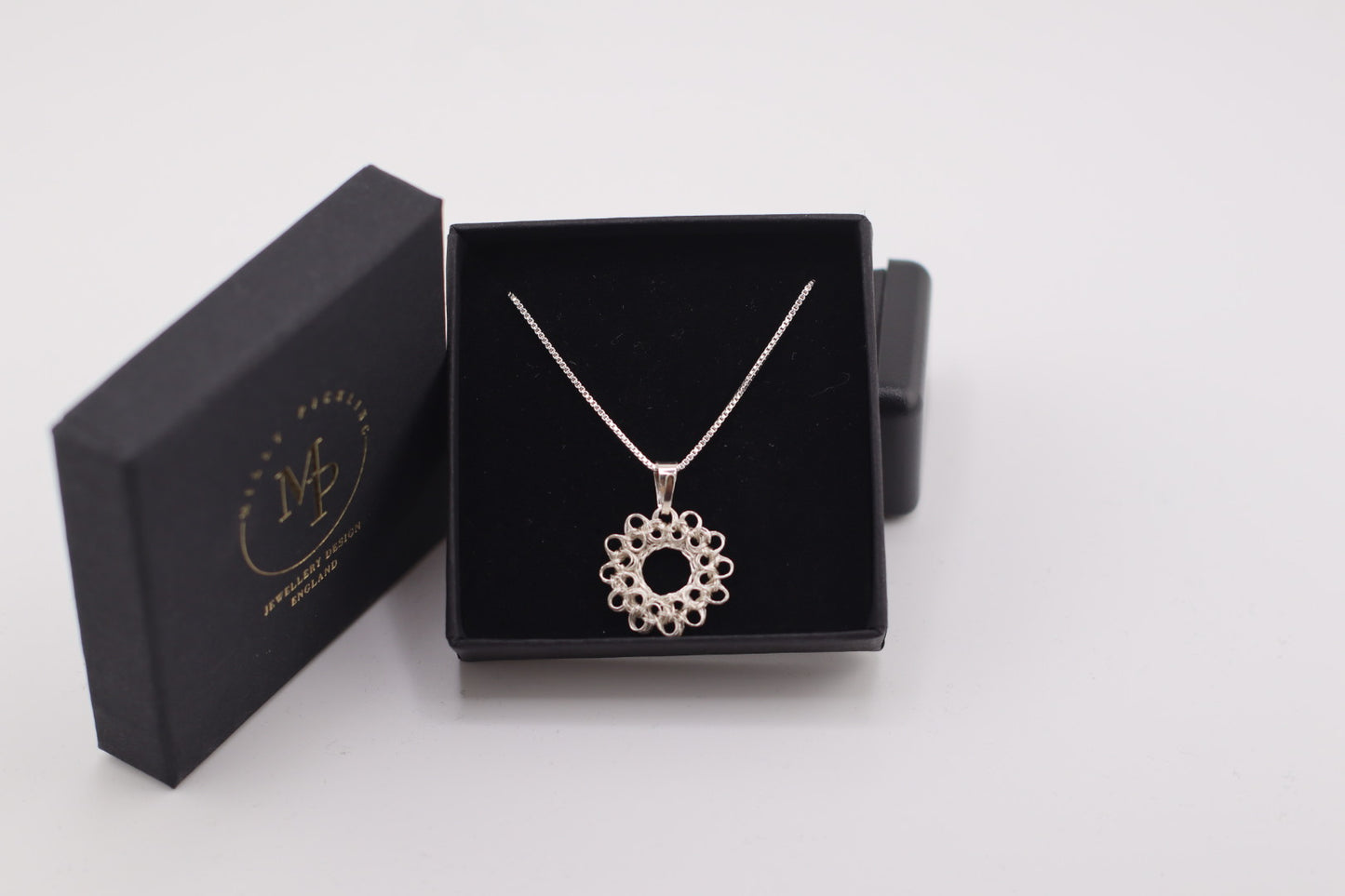 Silver Donuts Necklace – Jewels Milly Pickling